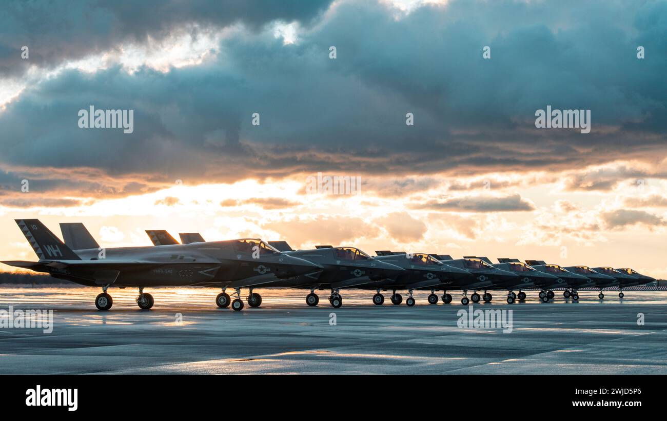 U.S. Marine Corps pilots with Marine Fighter Attack Squadron (VMFA) 542 ...