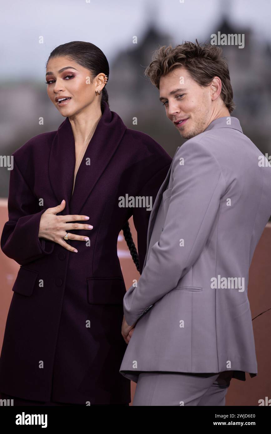 Zendaya and Austin Butler pose for photographers at the photo call for ...