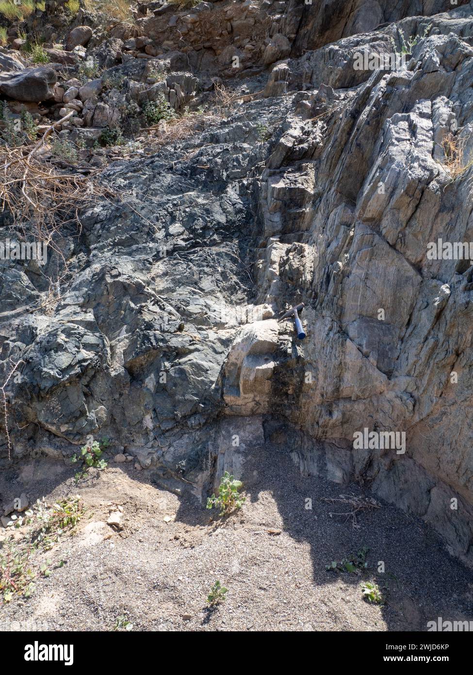 Boundary of the Metamorphic Sole and volcanic rock of the Haybi nappe ...