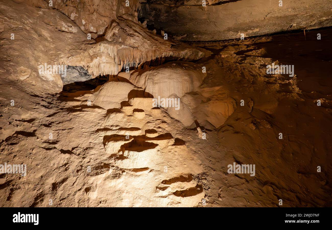 Al hoota cave, oman hi-res stock photography and images - Alamy