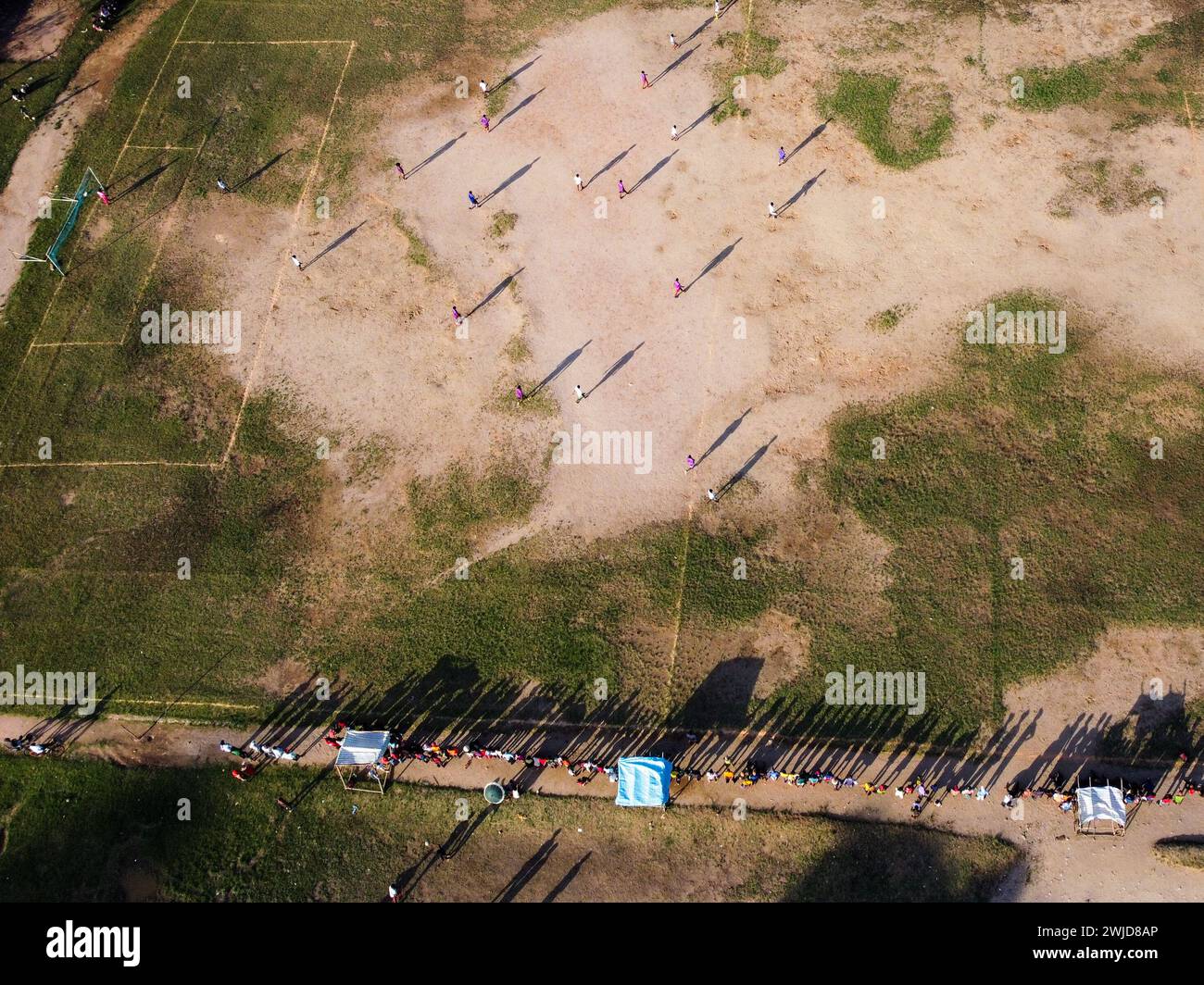 Aerial view football match hi-res stock photography and images - Alamy