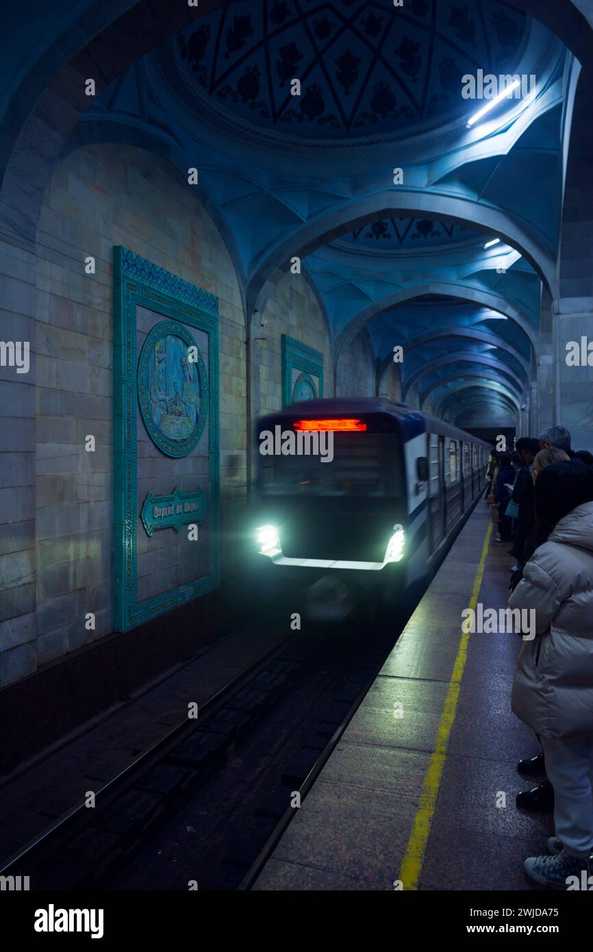 The medallions on the walls of Alisher Navoi station celebrate his ...