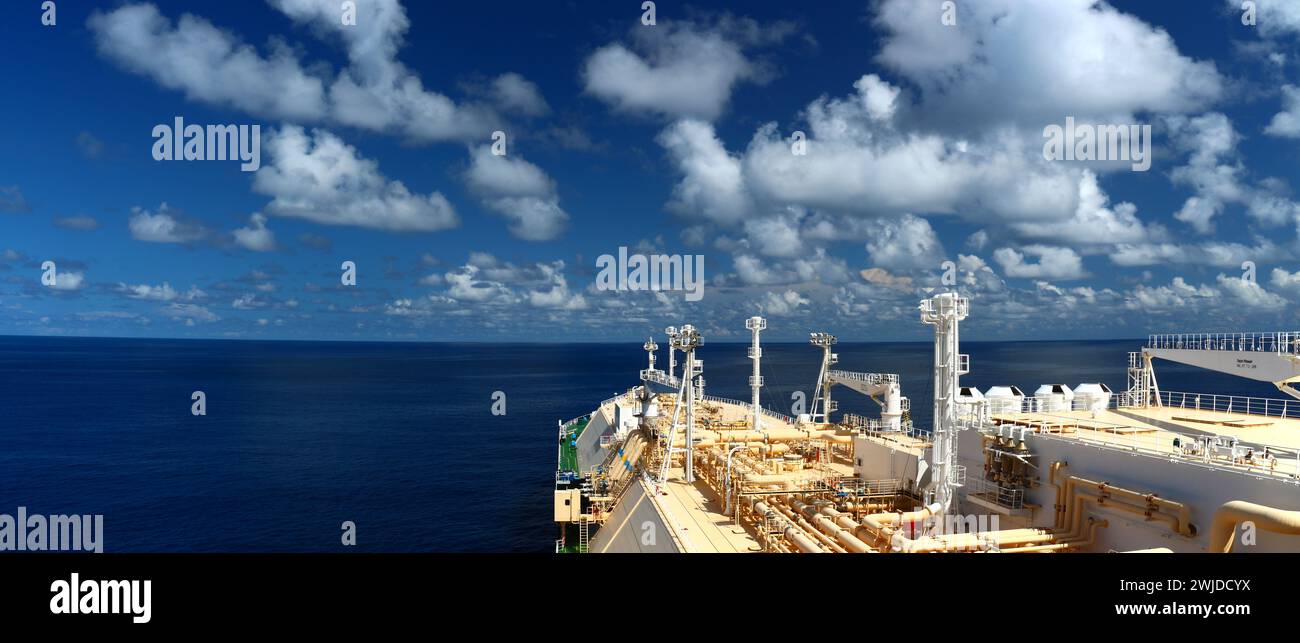 Lng value chain hi-res stock photography and images - Alamy