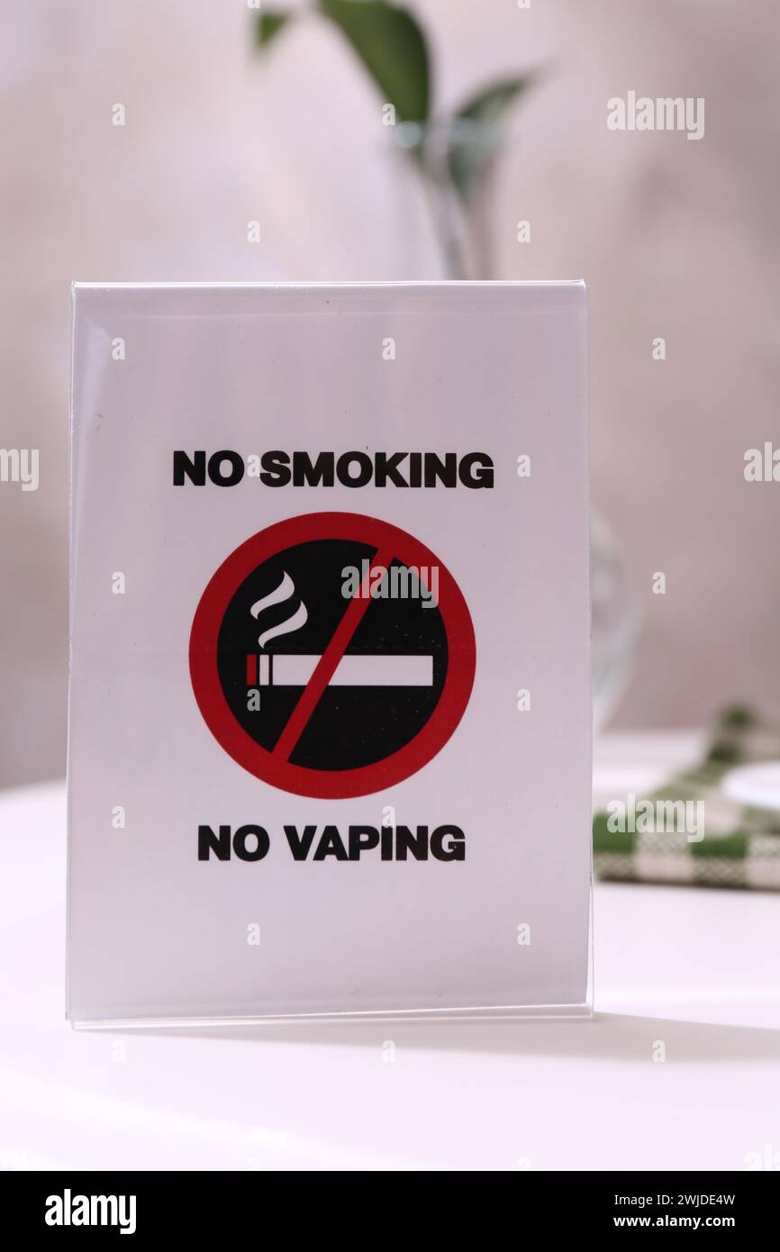No vaping indoors hi-res stock photography and images - Alamy