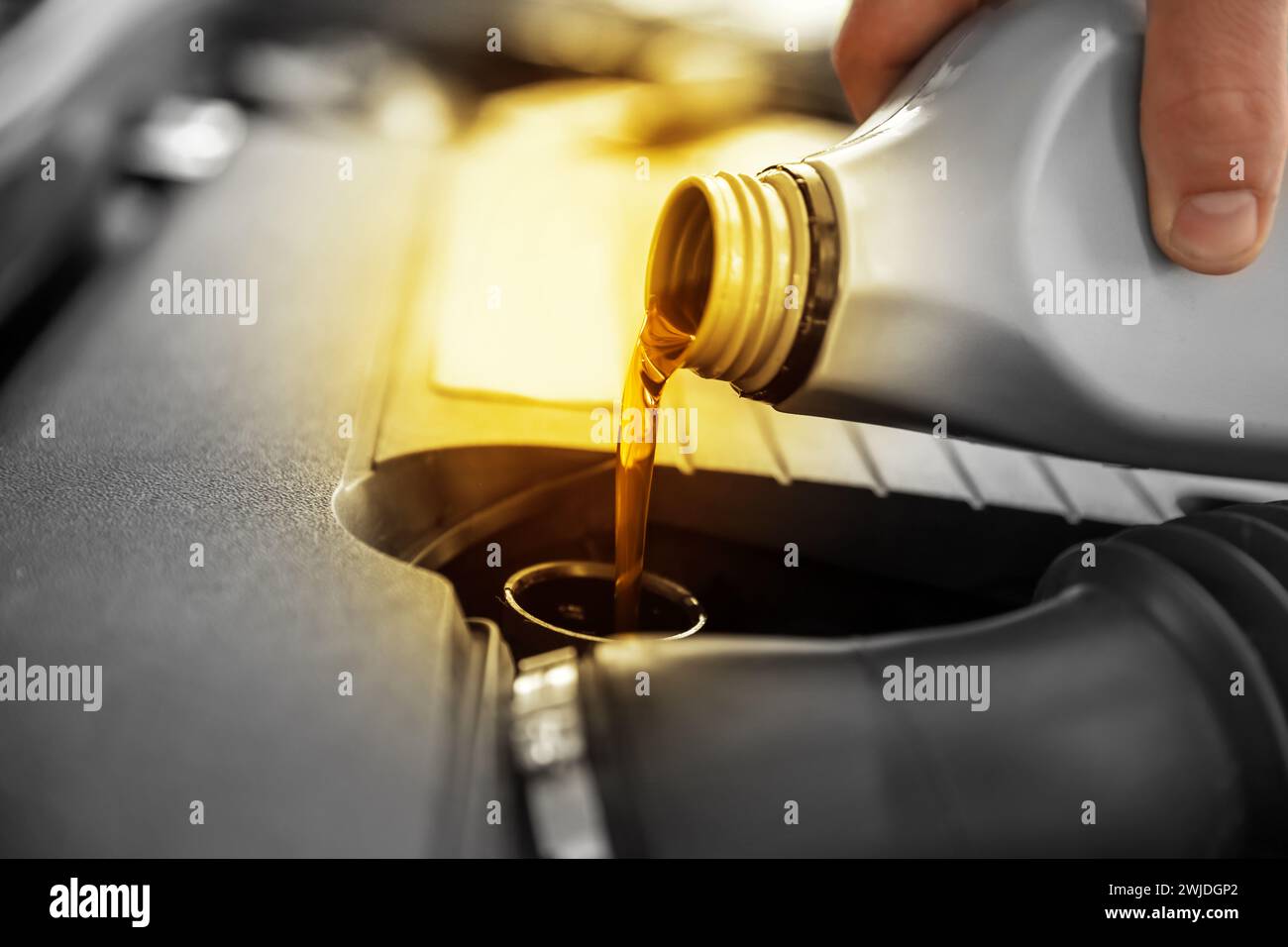 Oil pouring effect hi-res stock photography and images - Alamy