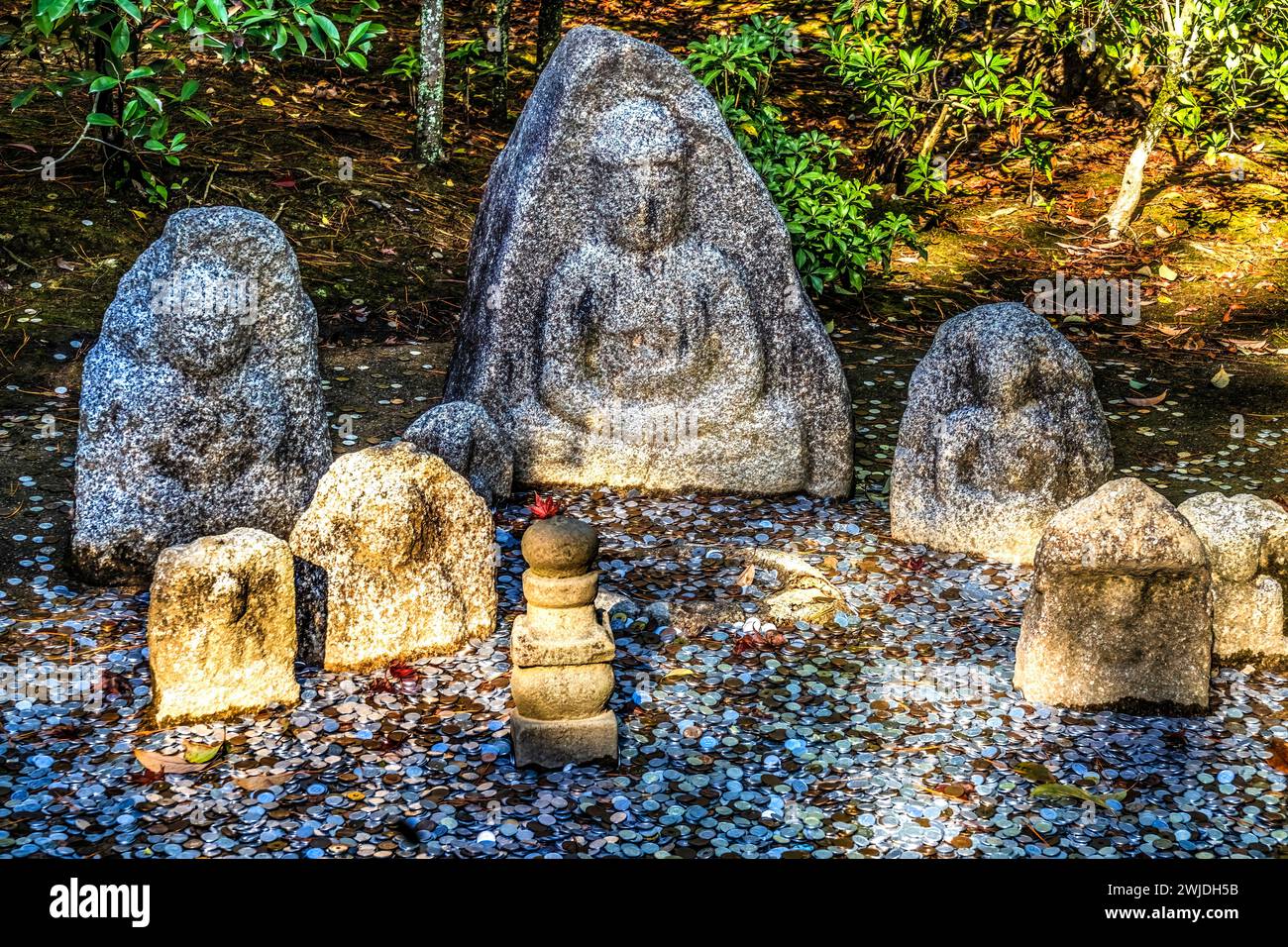 Stone Buddhas Statues Money For Temple Kinkaku-Ji Rokuon-Ji Golden ...