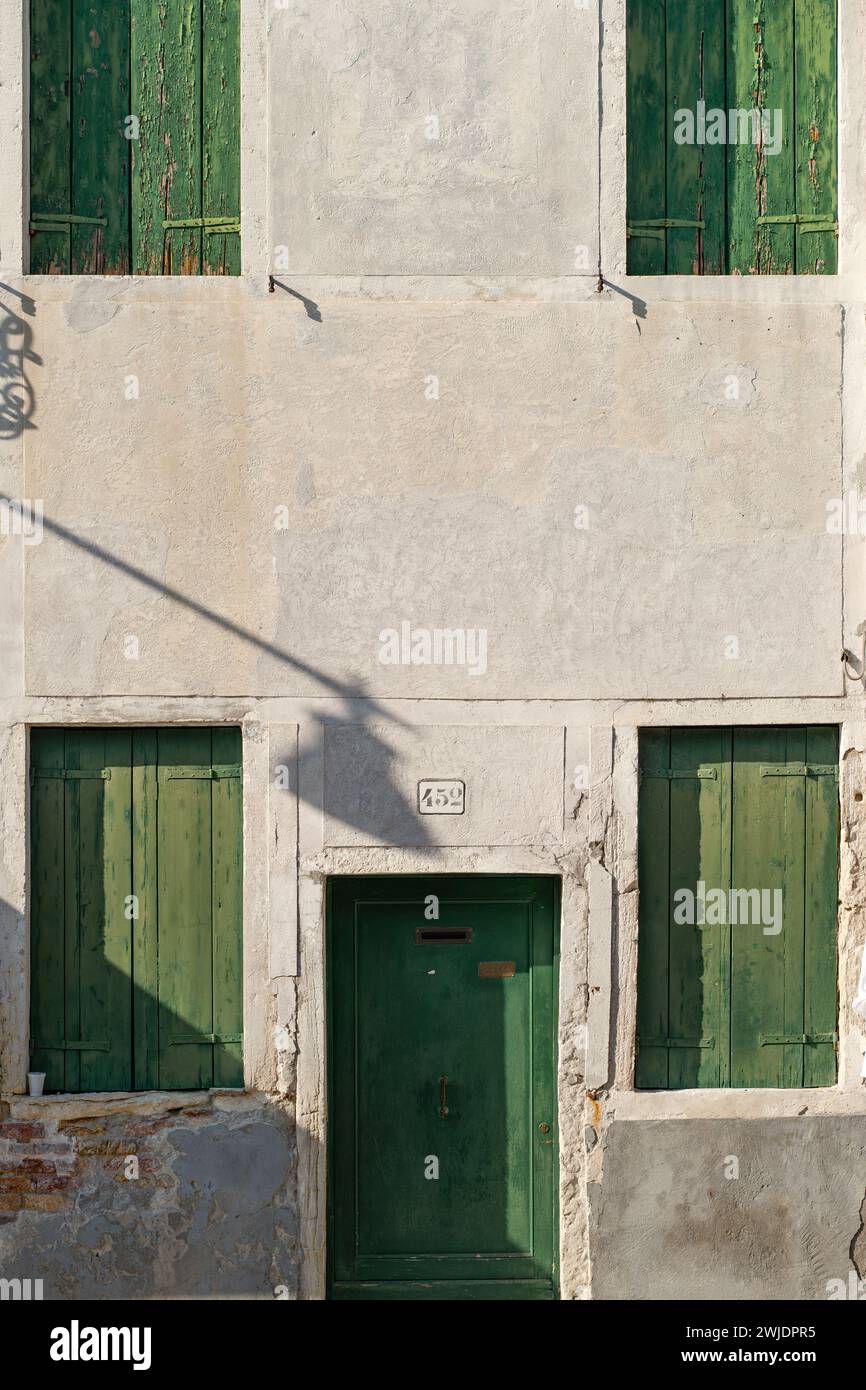 Old italian house hi-res stock photography and images - Alamy