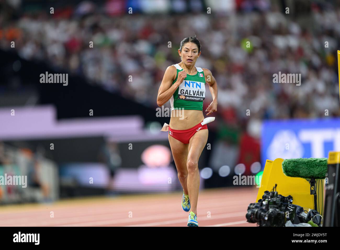 Laura GALVÁN participating in the 5000 meters at the World Athletics ...