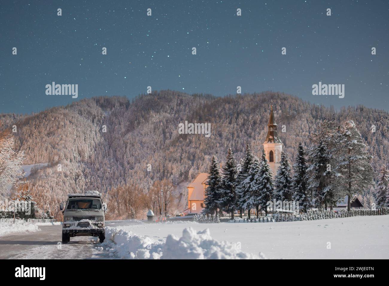 Vanlife van escape, sleeping under stars in beautiful locations. Modern ...