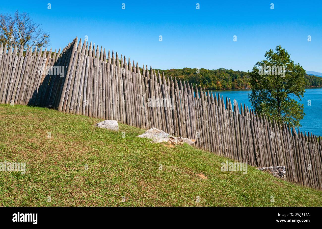 Fence at Fort Loudoun State Historic Site, Historic British ...