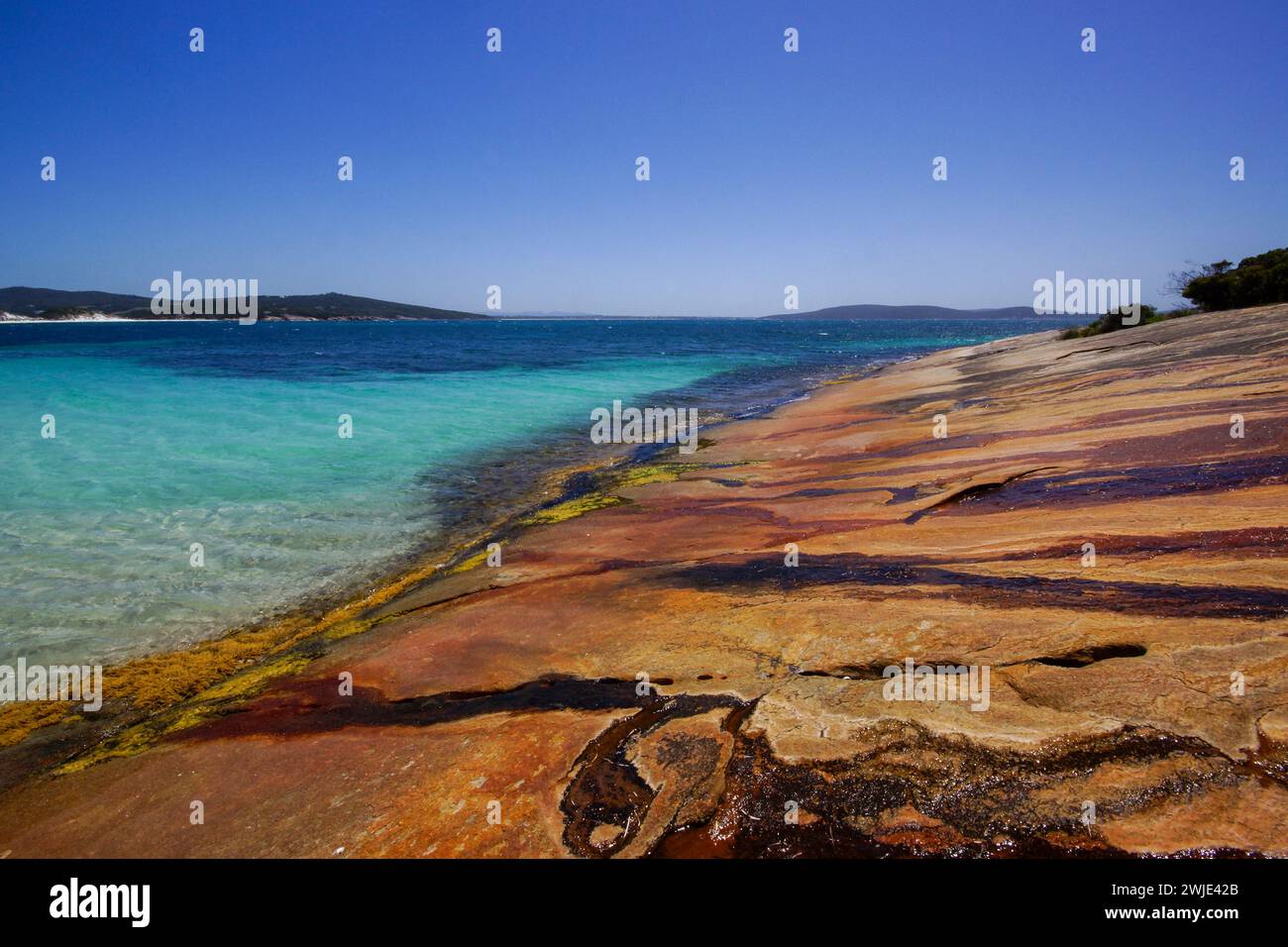 Red and black granite hi-res stock photography and images - Alamy