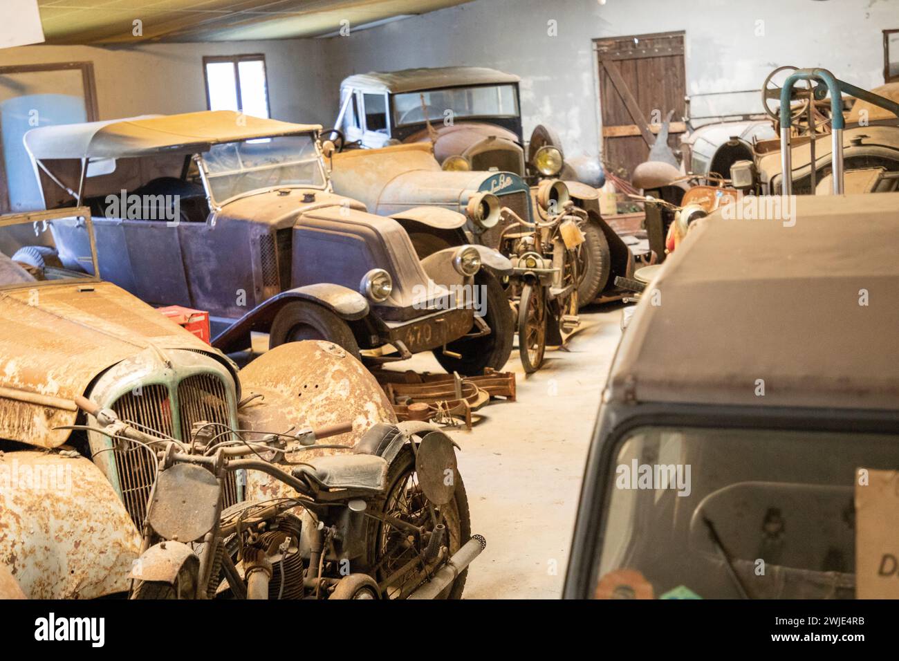 Talmont , France - 02 12 2024 : classic car awaiting restoration ...