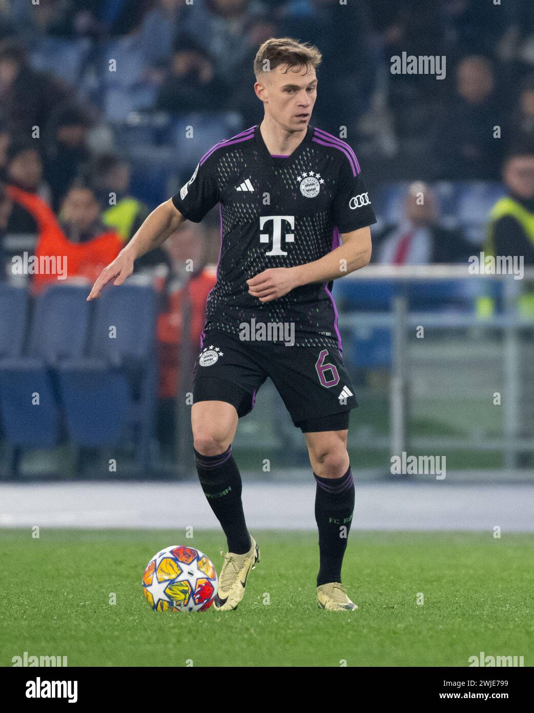 Rom, Italy. 14th Feb, 2024. Soccer: Champions League, Lazio Rome ...