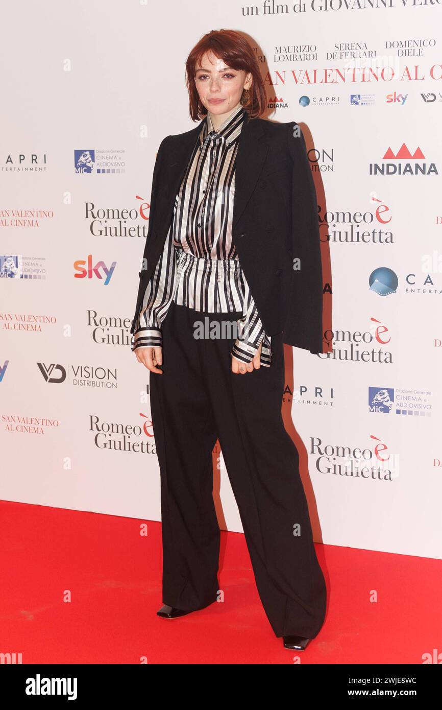 Serena de ferrari hi-res stock photography and images - Alamy