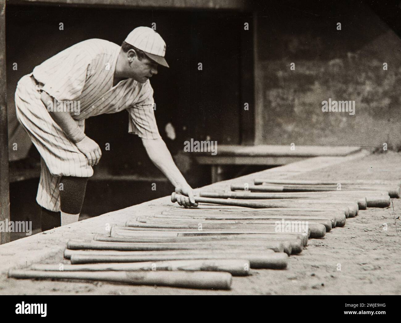 Baseball legend Babe Ruth Selecting Bat, 1921 Stock Photo - Alamy