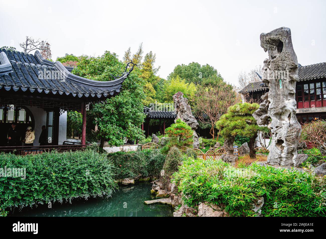 Lingering hi-res stock photography and images - Alamy