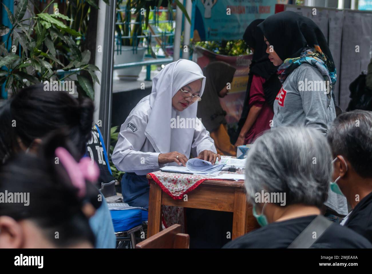 School uniforms hi-res stock photography and images - Alamy