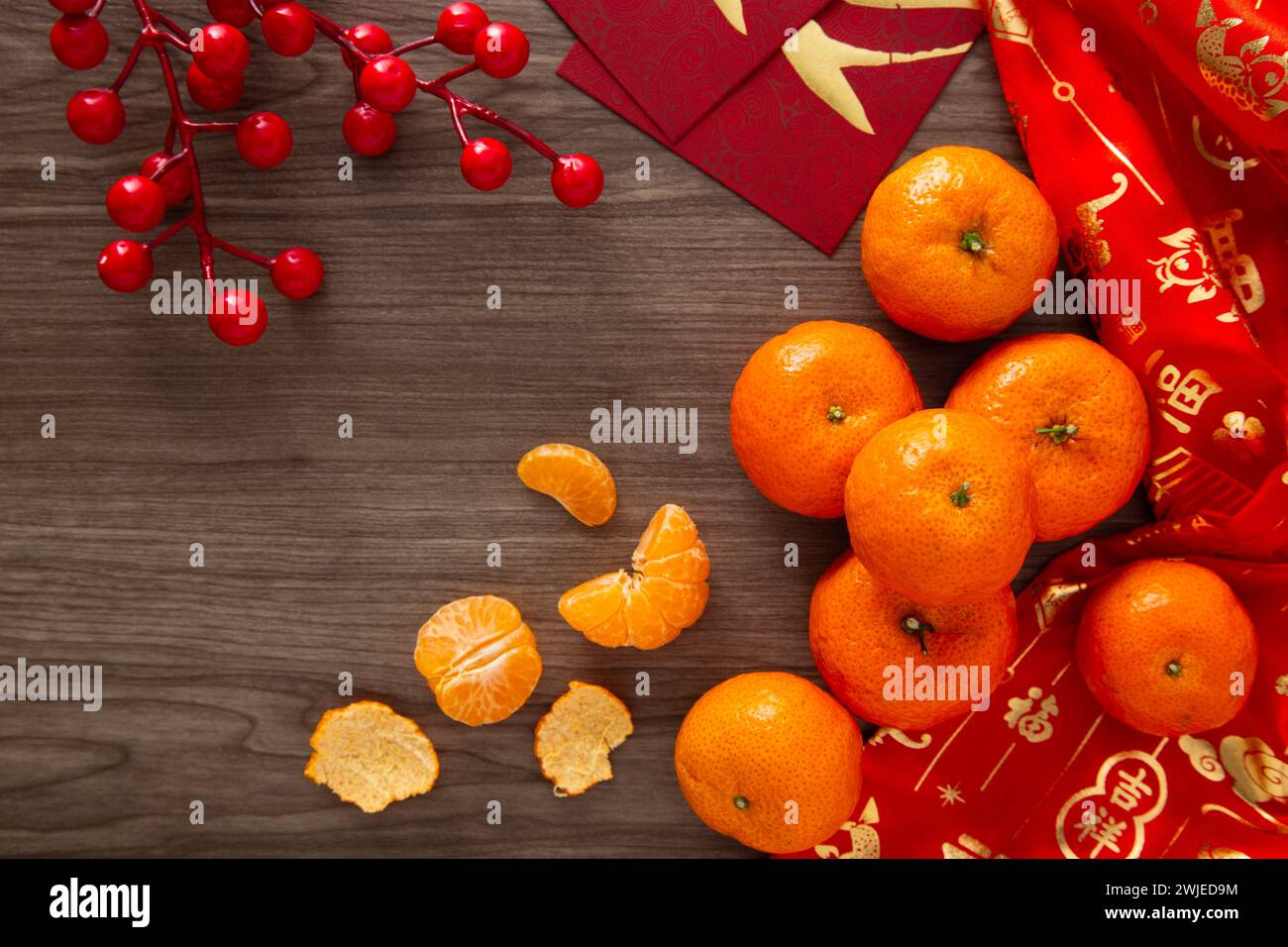 Chinese lunar new year decorations hi-res stock photography and images ...