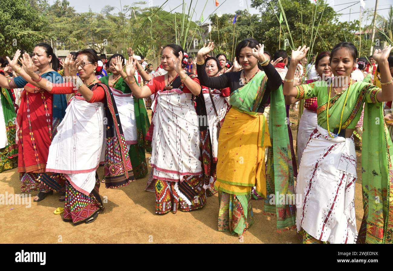 Mising tribe, assam hi-res stock photography and images - Alamy