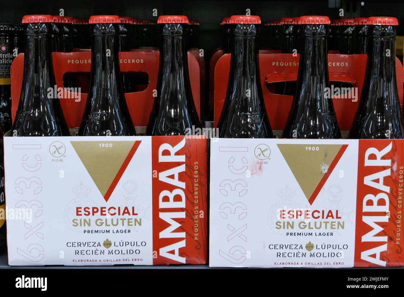 Ambar beer hi-res stock photography and images - Alamy