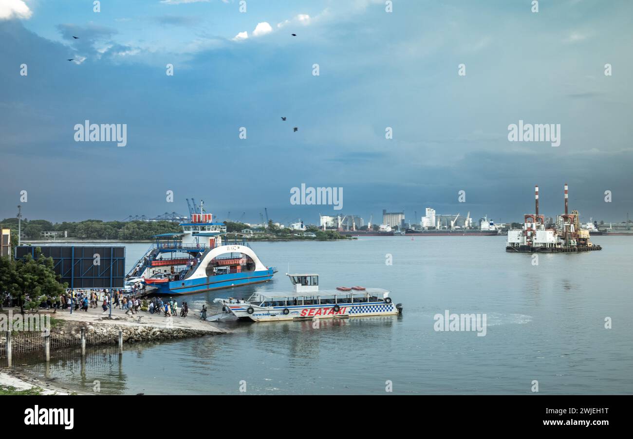 The MV Kazi ferry and a Seataxi ferry at Kigamboni Ferry Terminal in ...