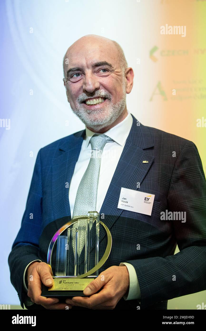 Ey entrepreneur of the year hi-res stock photography and images - Alamy