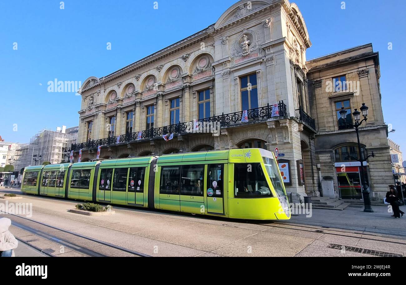 Reims opera house hi-res stock photography and images - Alamy