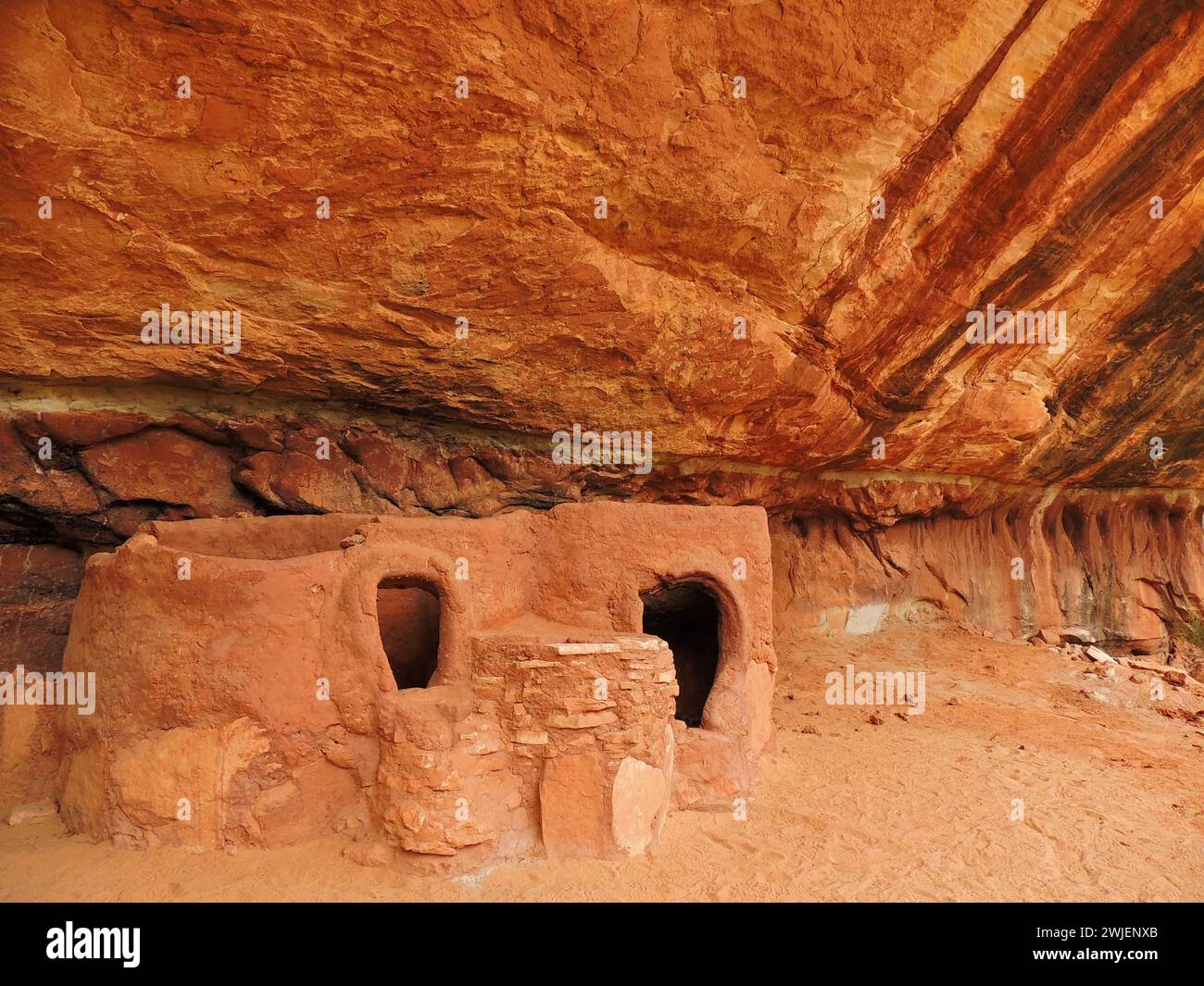 the ancient native american horsecollar ruins, natural bridges national ...