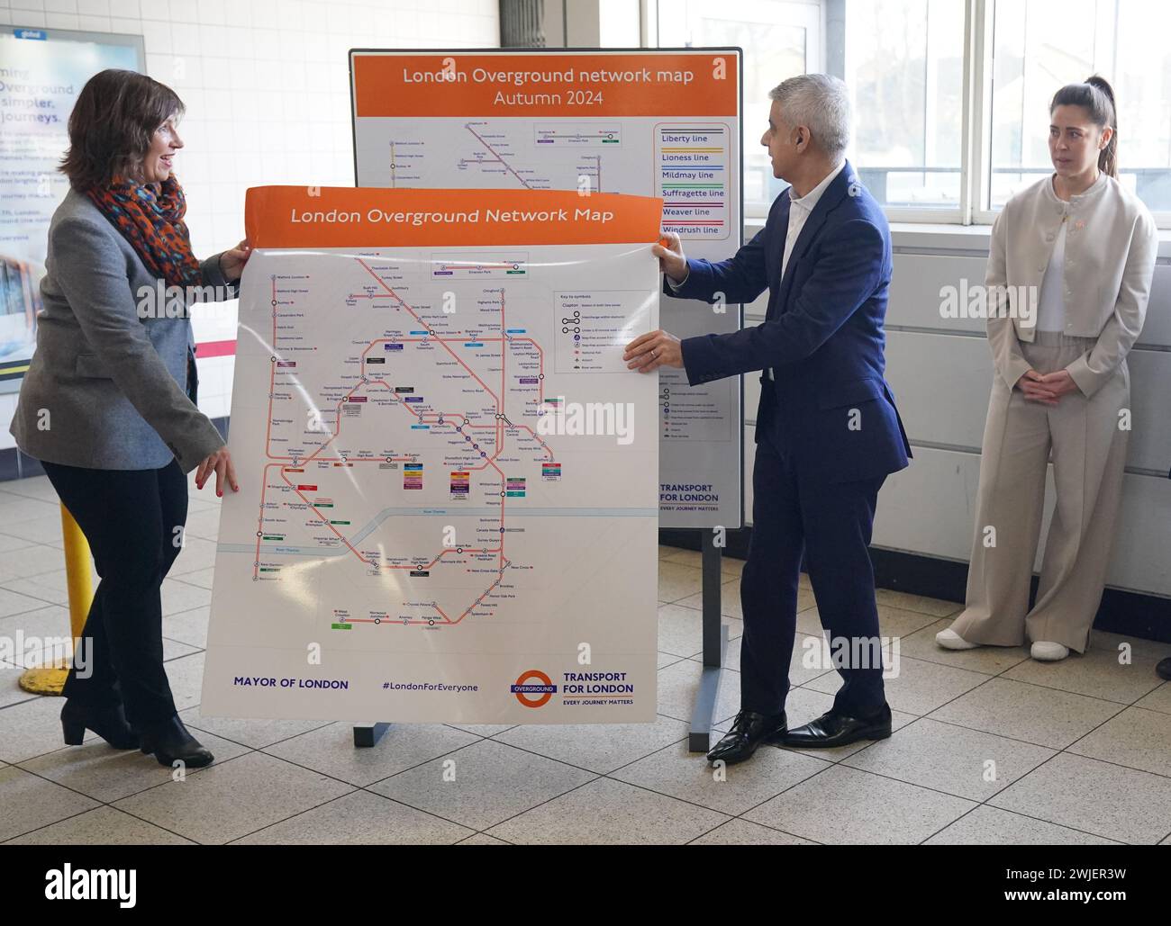 London transport map 2024 hi-res stock photography and images - Alamy