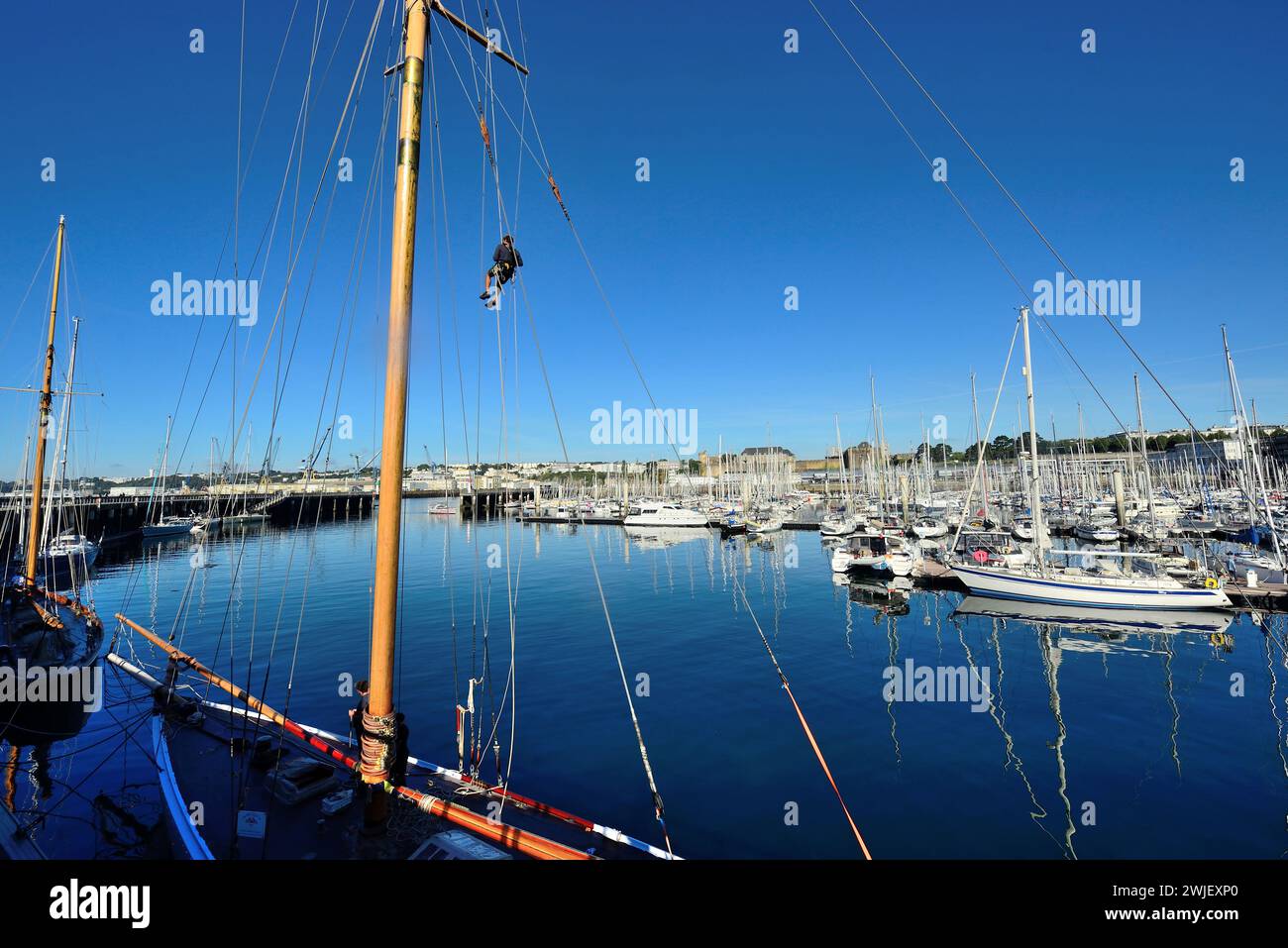Port maritime de brest france hi-res stock photography and images - Alamy