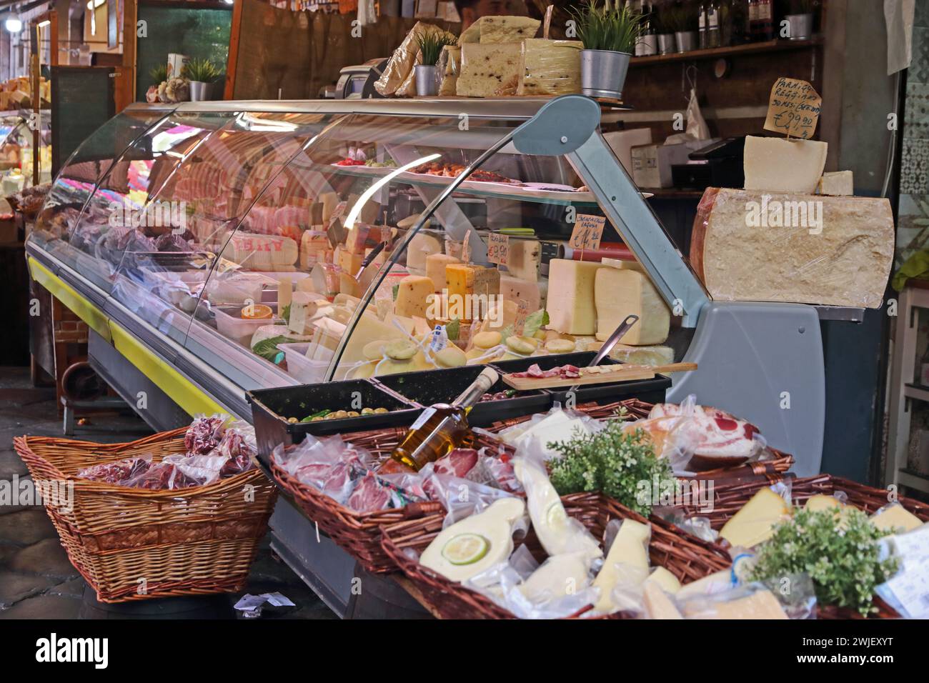 Cheese stall in outdoor market, Catania, Sicily Stock Photo - Alamy