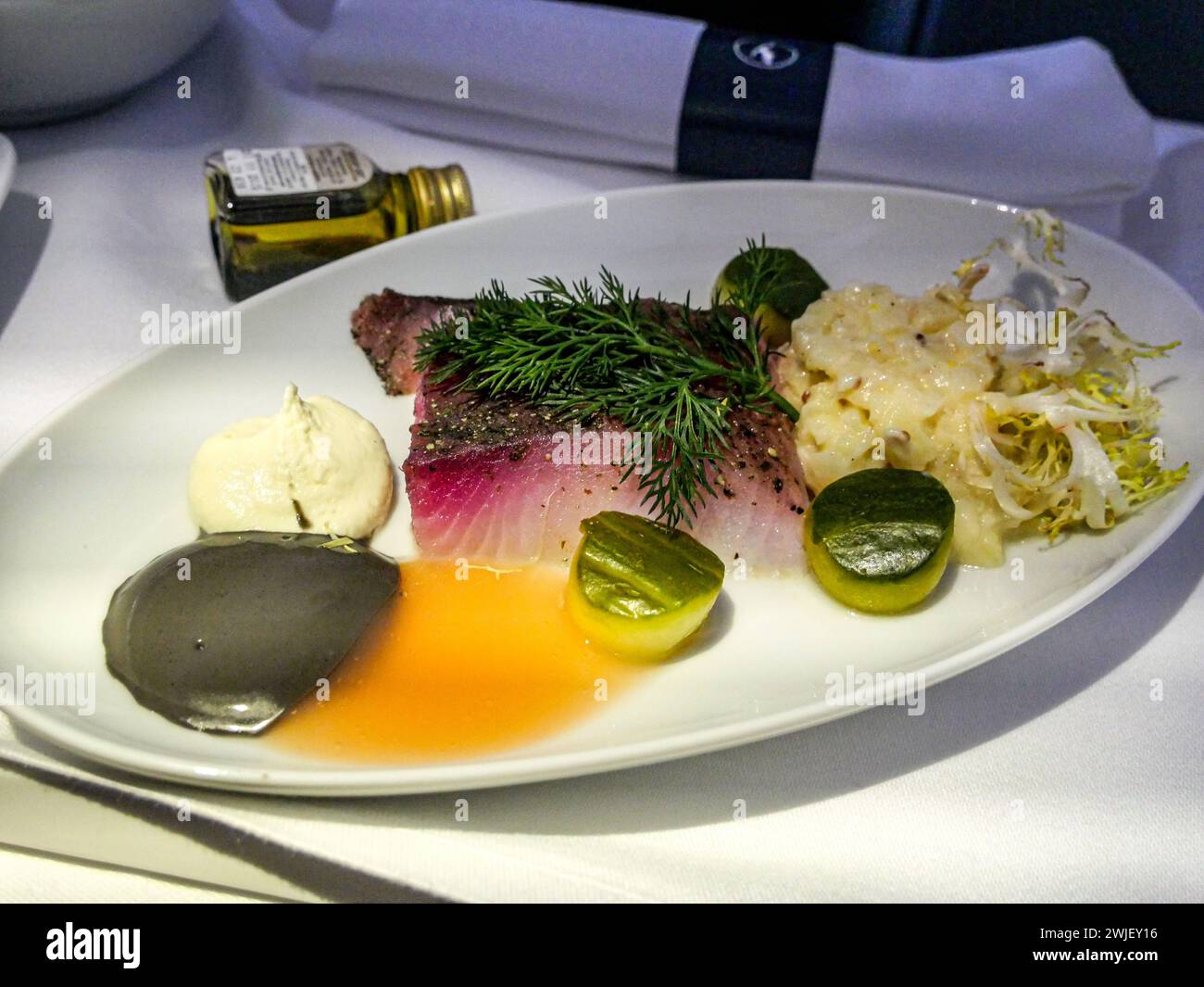 Flugzeugessen - Essen und trinken im Flugzeug - Bordverpflegung in der ...