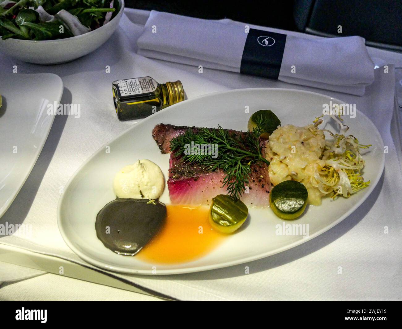 Flugzeugessen - Essen und trinken im Flugzeug - Bordverpflegung in der ...