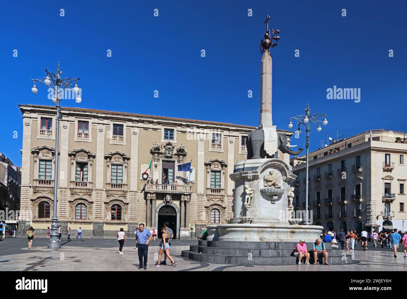 Piazzo Duomo, Catania, Sicily Stock Photo - Alamy