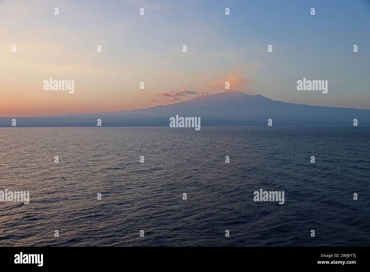 Evening light on Mount Etna, Catania, Sicily Stock Photo - Alamy