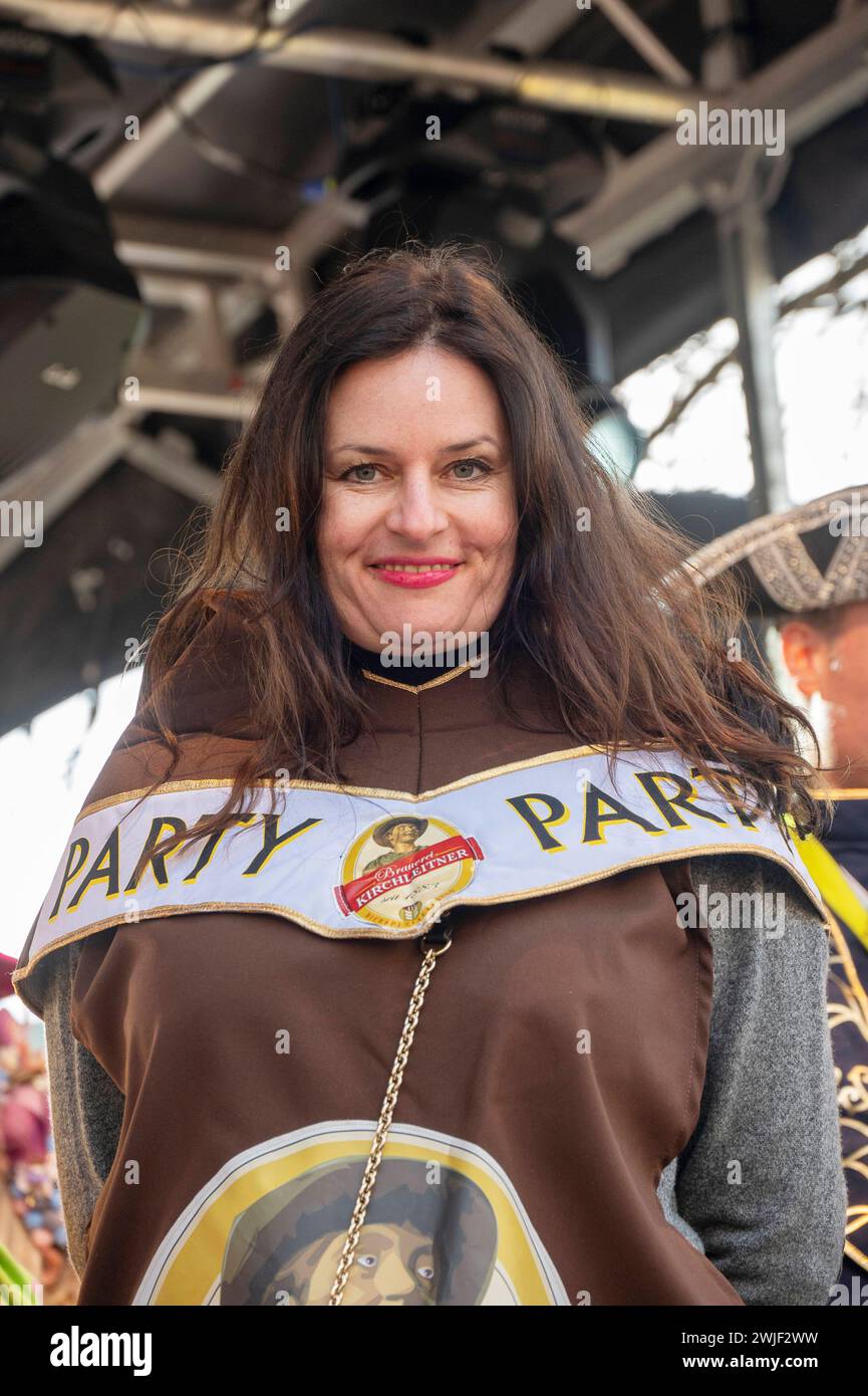 Muenchen, Faschingsdienstag auf dem Viktualienmarkt, Angela Ascher ...