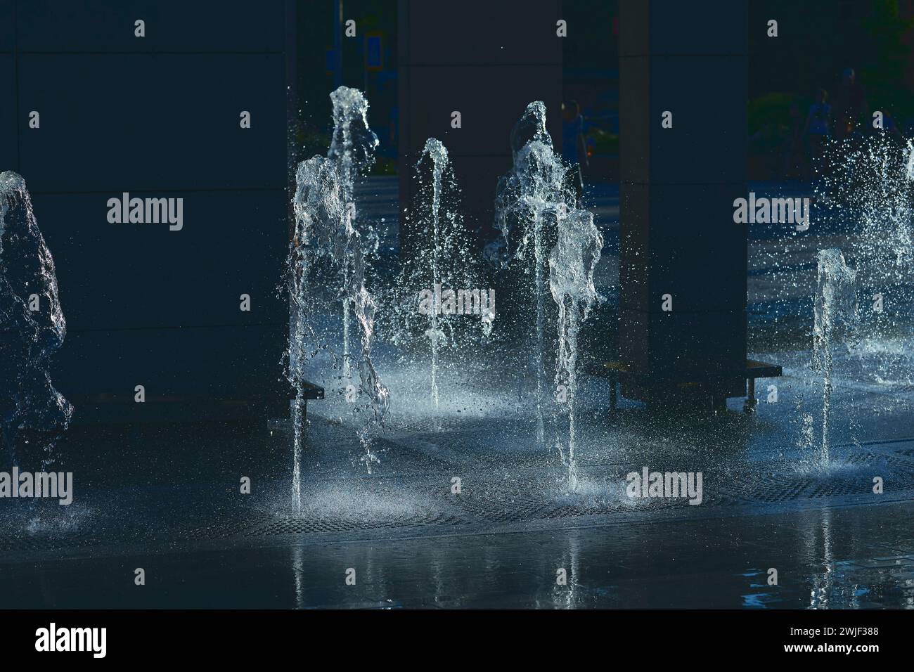 Bubbling fountains hi-res stock photography and images - Alamy