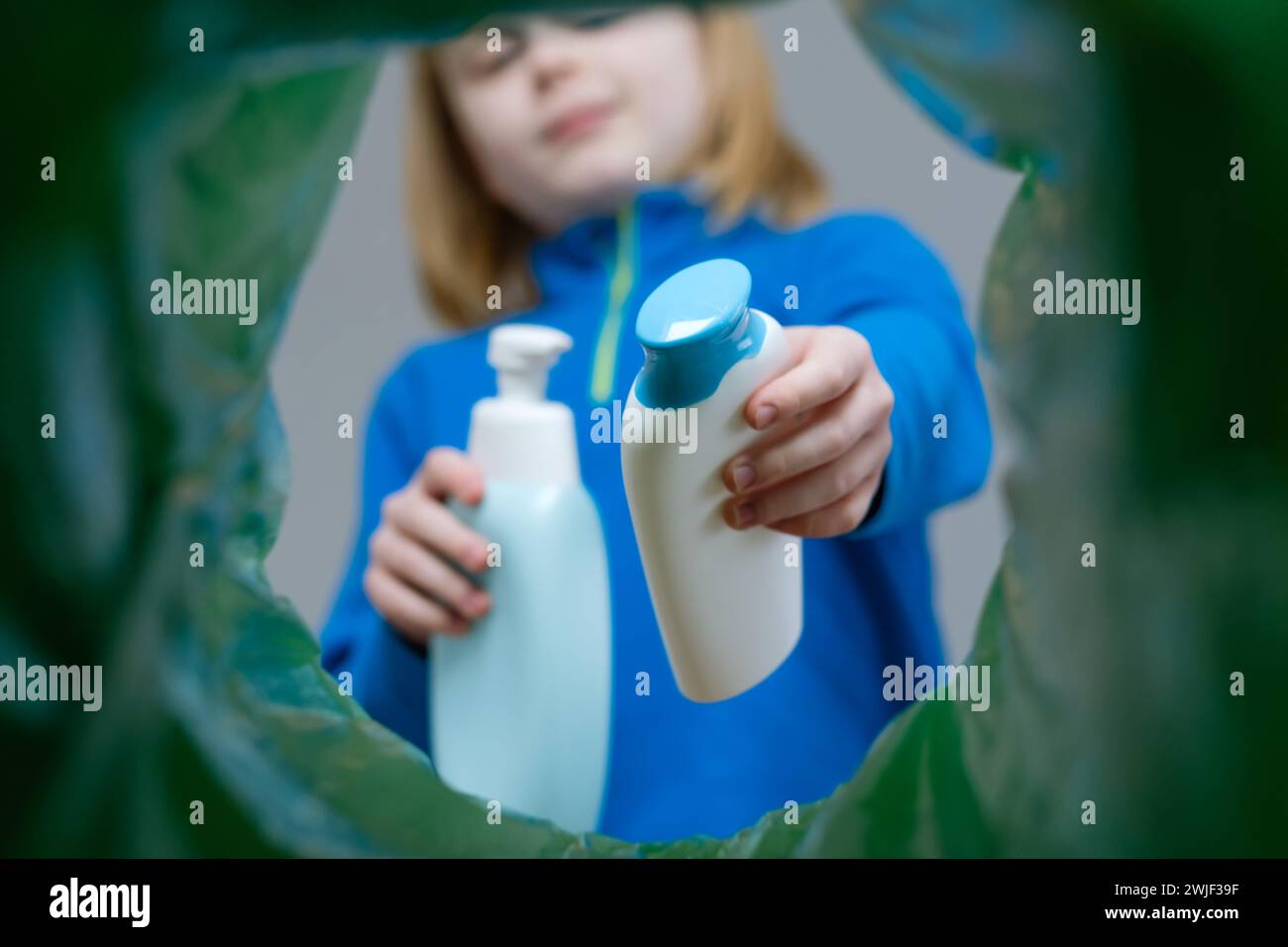 Child shampoo hi-res stock photography and images - Alamy