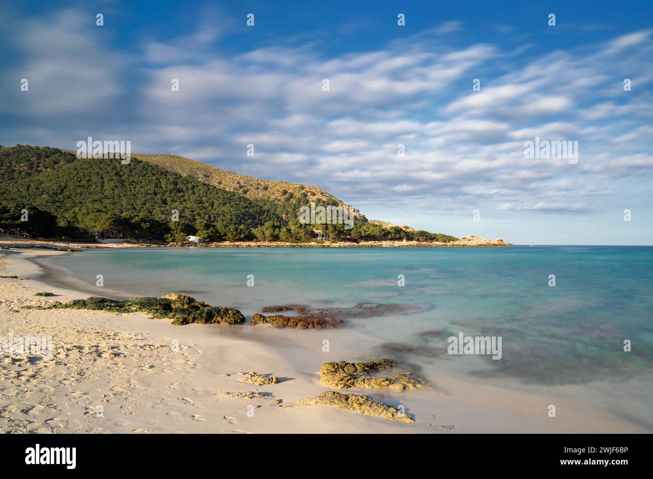 A view of the idyllic bay and beach of Cala Agulla in eastern Mallorca ...