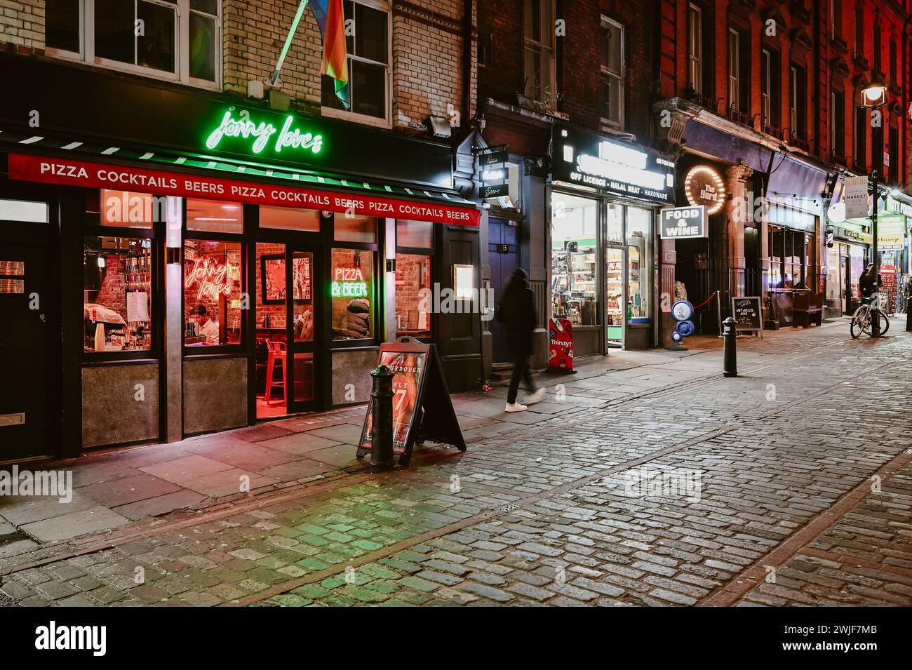 London cityscape ignites at night: a dazzling fusion of lights, iconic ...