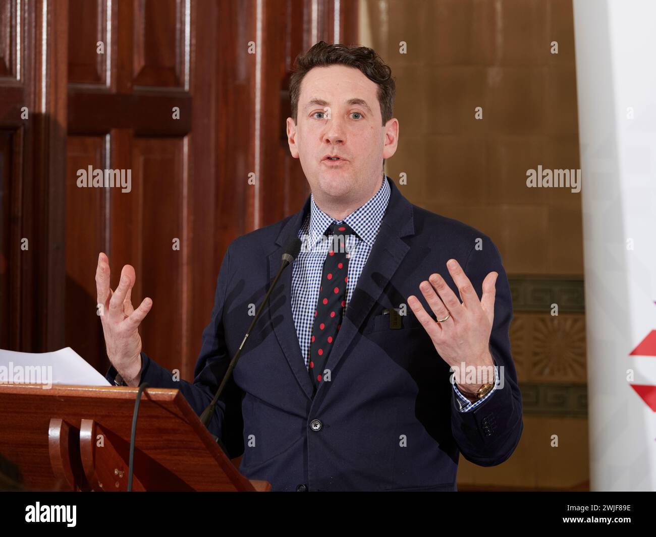 Well suited to the british climate hi-res stock photography and images - Alamy