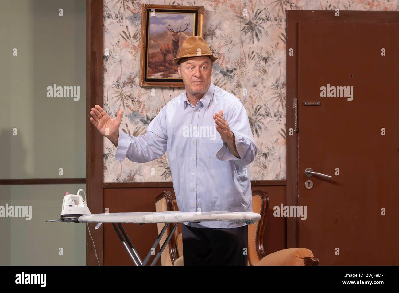 Tom Gerhardt in Hausmeister Krause - Du lebst nur zweimal in der ...