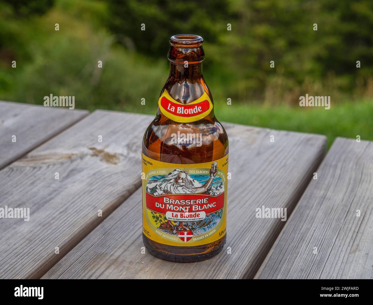 Brasserie du mont blanc beer hi-res stock photography and images - Alamy