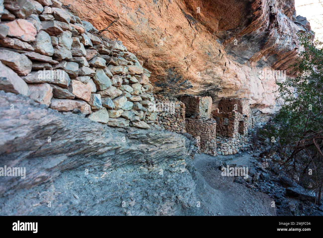 Oman houses hi-res stock photography and images - Alamy