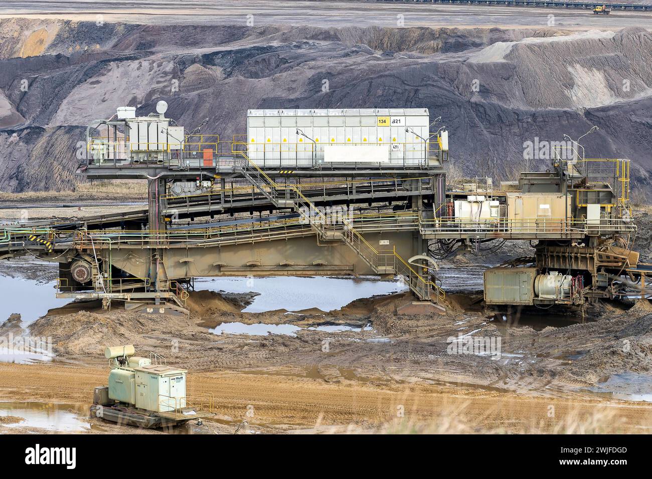 Eindruecke vom Braunkohletagebau Garzweiler am 15.02.2024 Blick in die ...