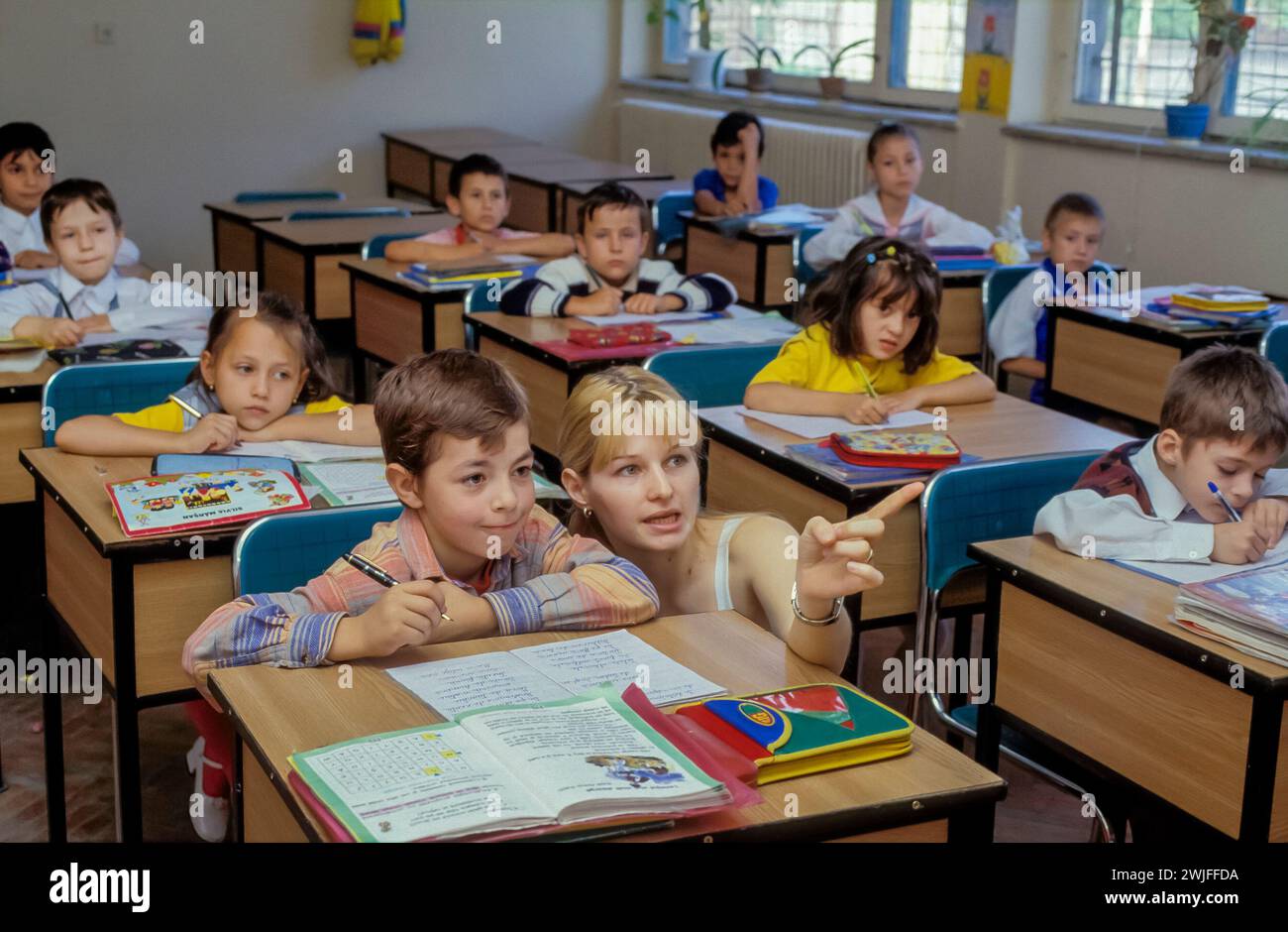 Romania school class hi-res stock photography and images - Alamy