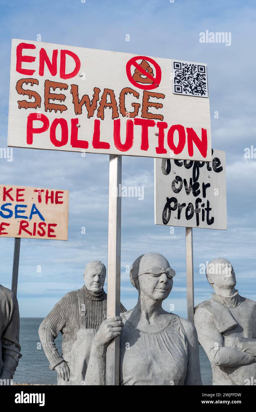 End sewage pollution hi-res stock photography and images - Alamy