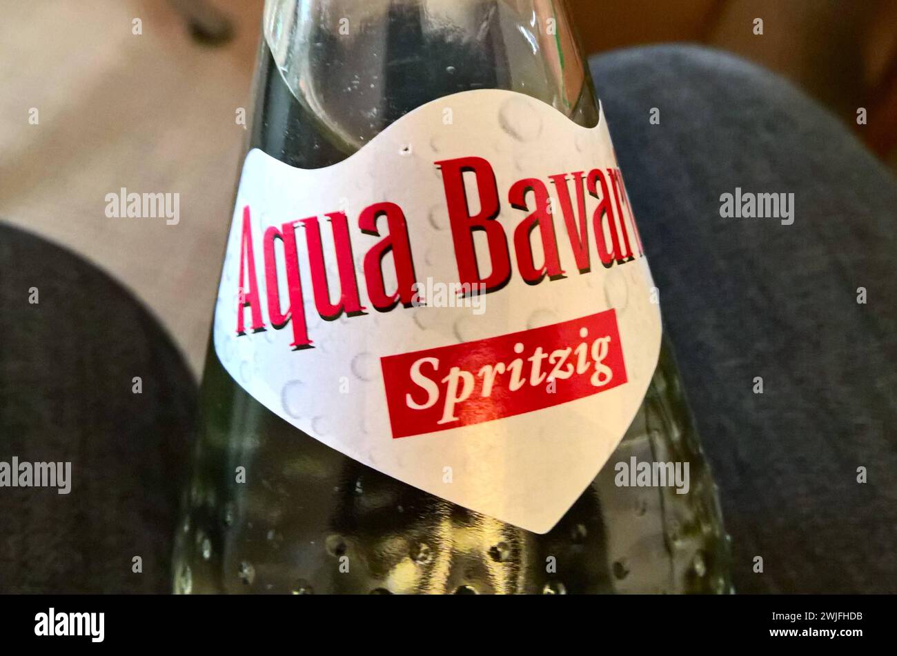 Aqua Bavaria, Mineralwasser von HF Mineralbrunnen aus Pilsting *** Aqua ...