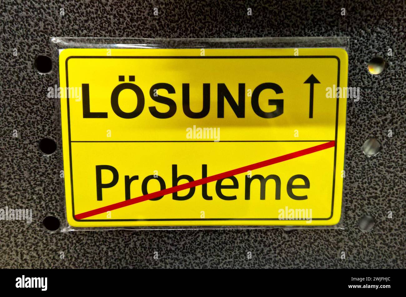 Schild, Probleme - Lösung *** Shield, problems Solution Stock Photo - Alamy