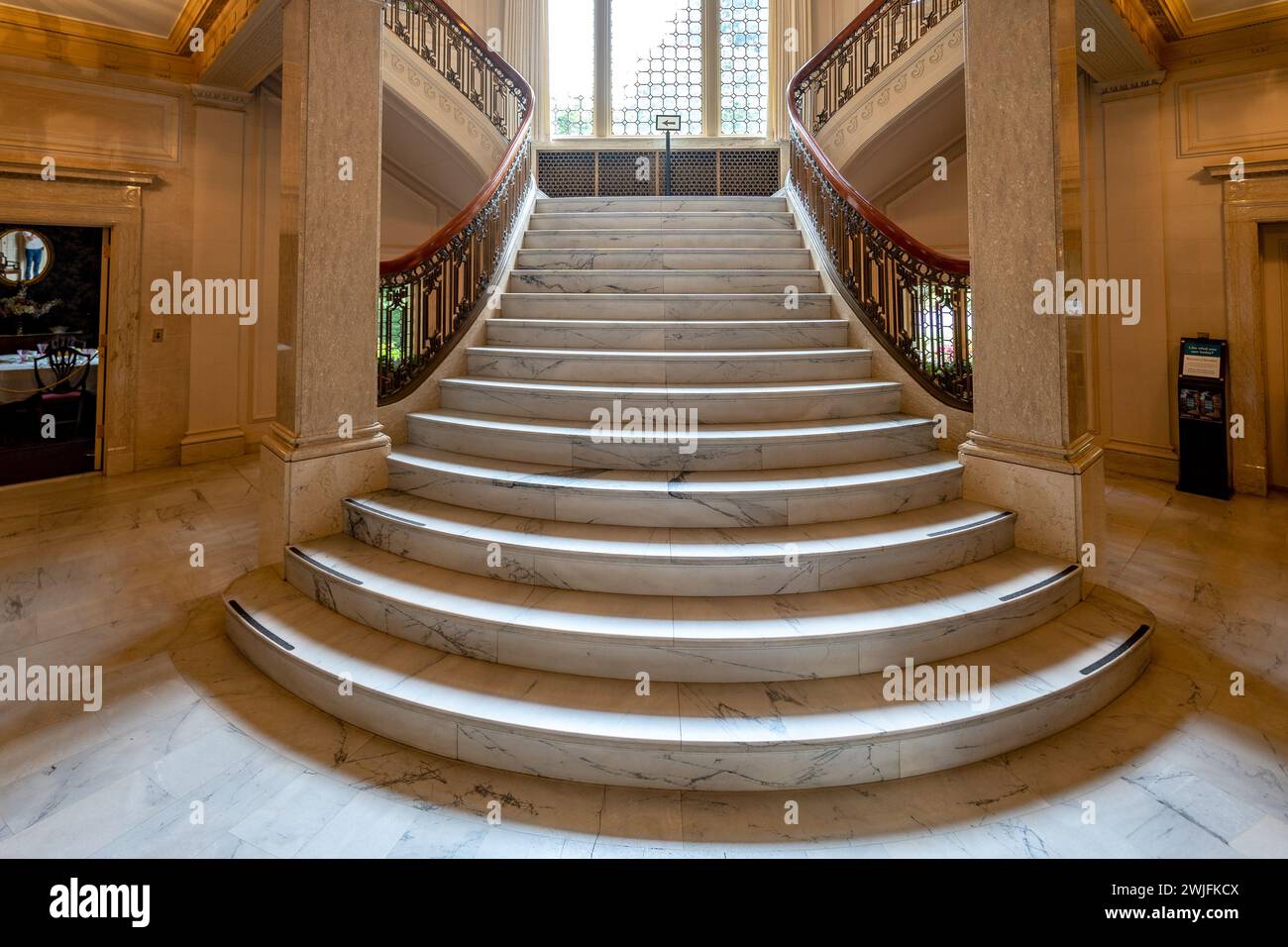 Portland building interior hi-res stock photography and images - Alamy